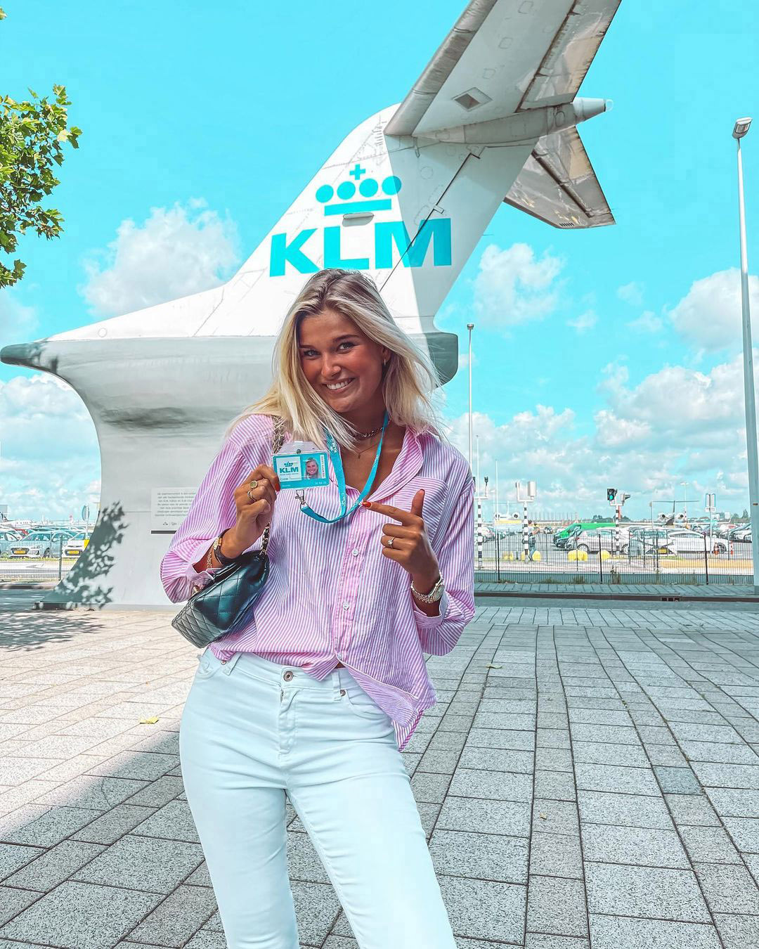‘I’m a flight attendant – here’s how to score cheaper flights over ...