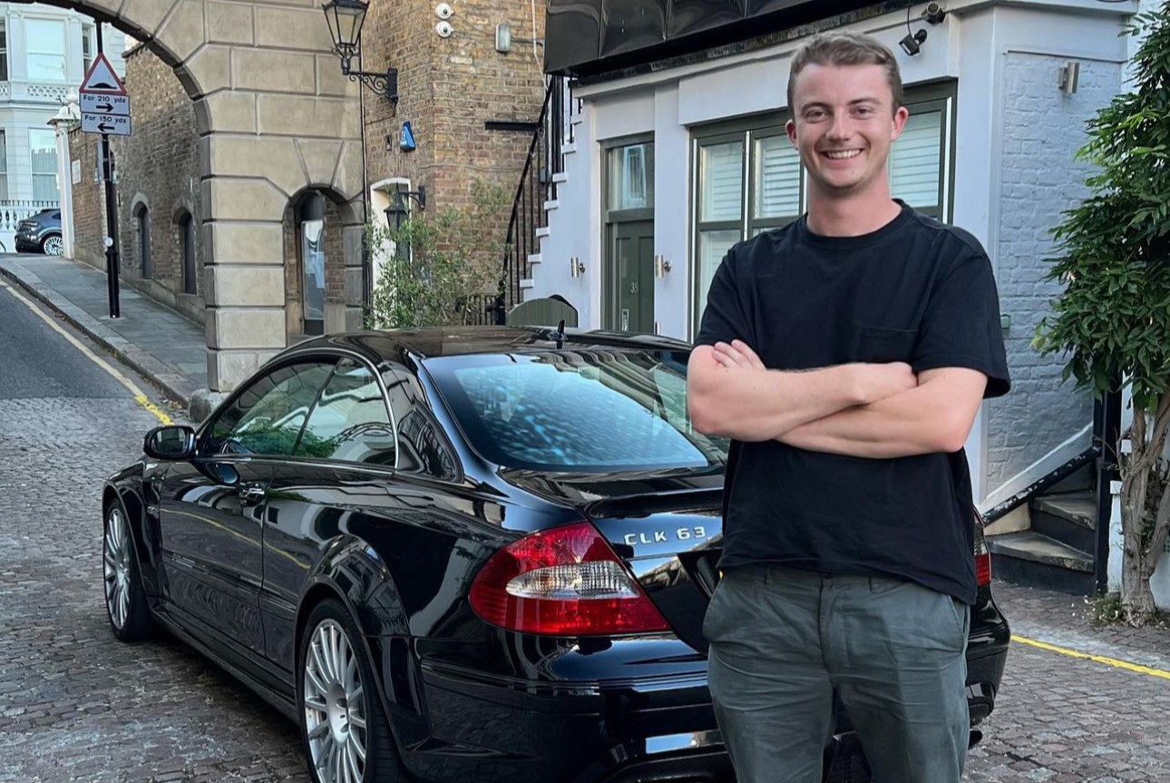 Gordon Ramsay Arrives in Rare £1M Aston Martin for Dinner - What's The Jam