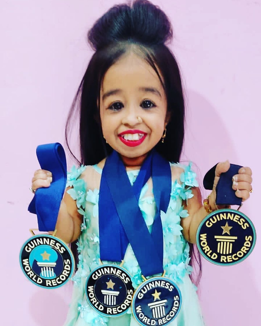 ‘World’s shortest woman’ shows off her custom-made furniture and says ...