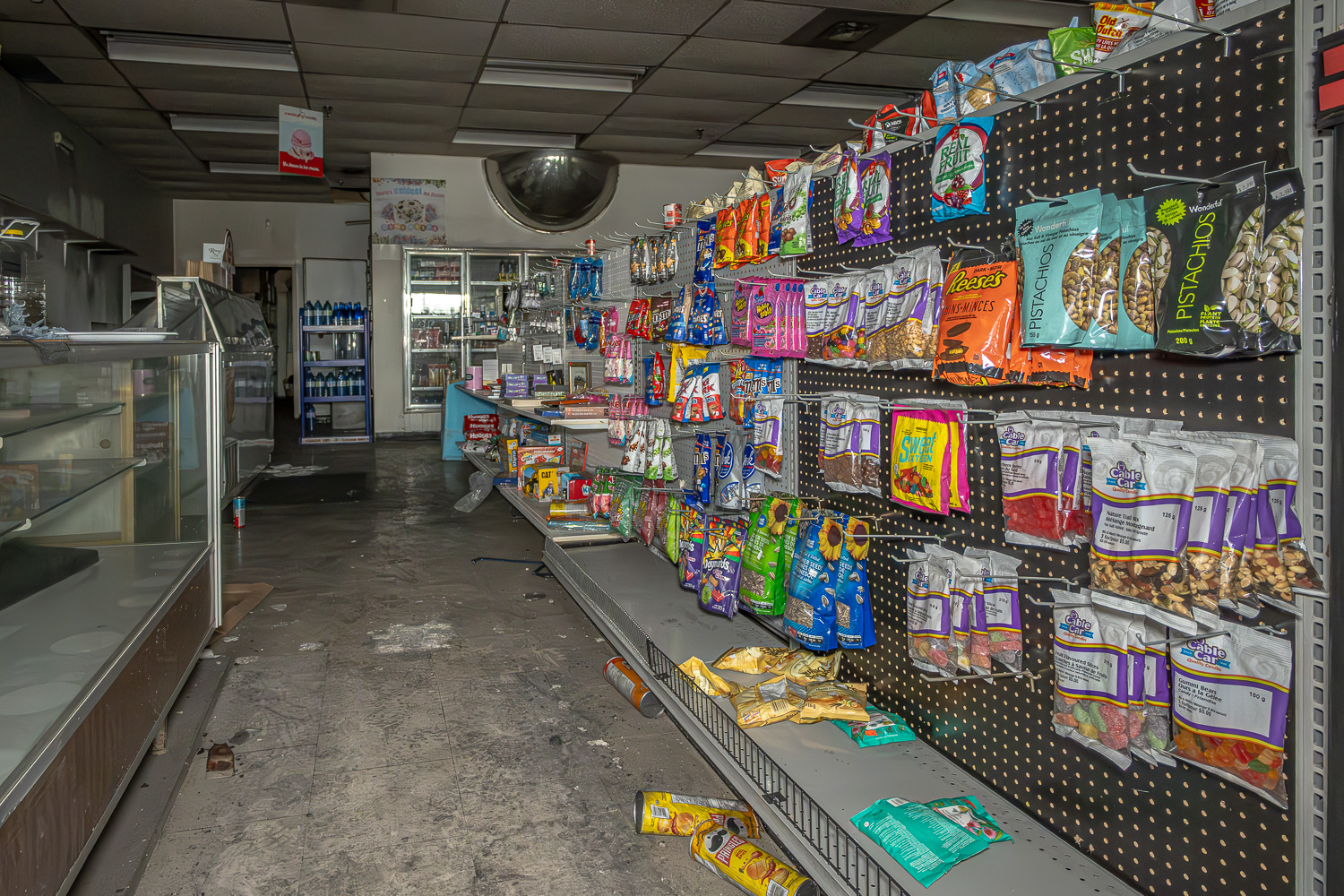 ABANDONED Convenience Store With EVERYTHING Inside Left Behind! - What ...