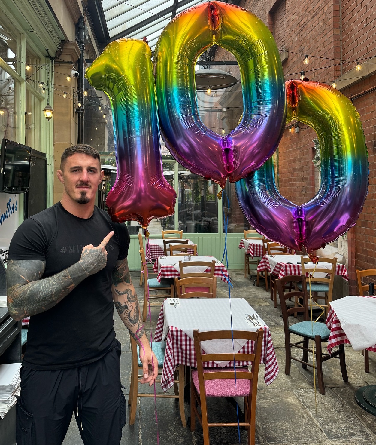 UFC star Tom Aspinall soaks knuckles in PETROL pre-fight - What's The Jam