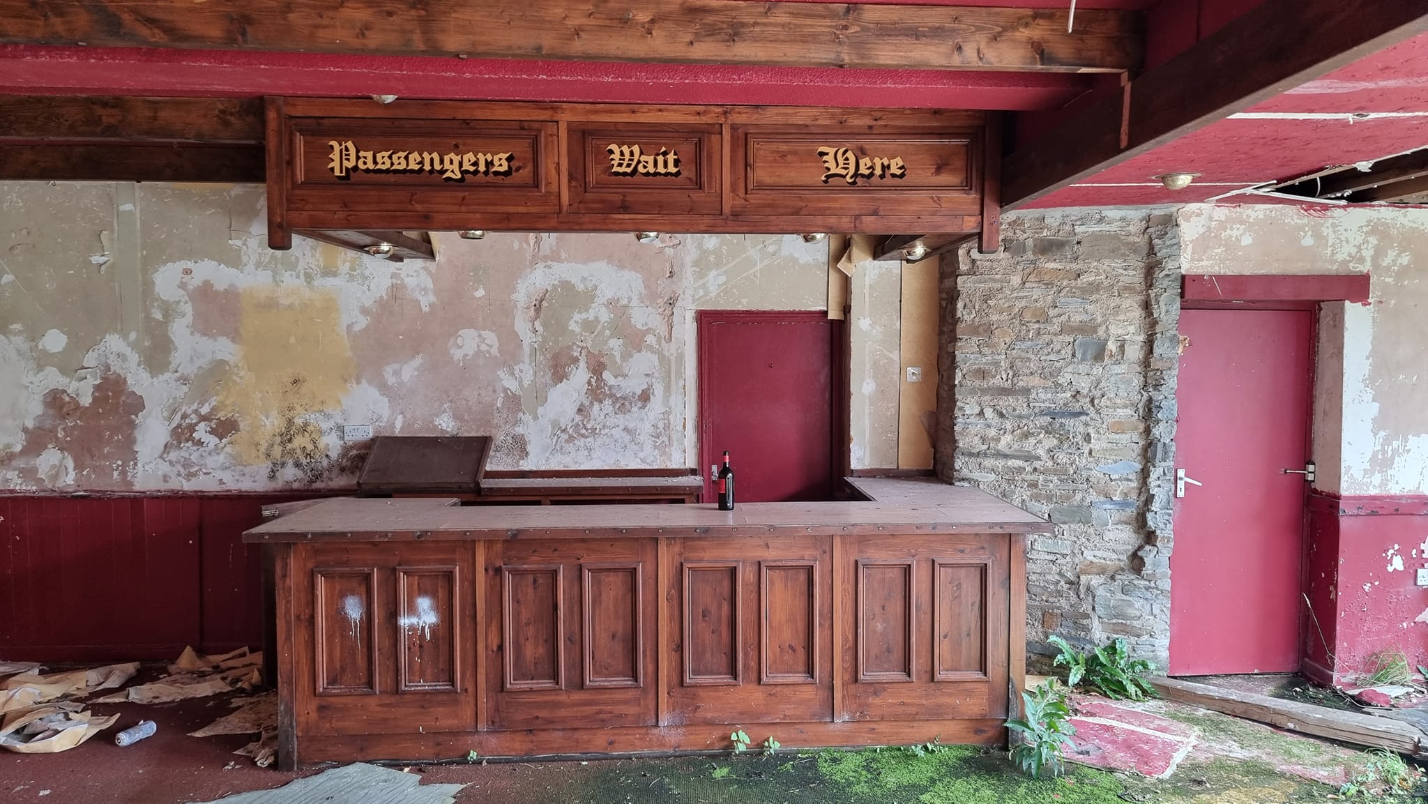 Inside abandoned comedy club that belonged to British stand-up legend ...