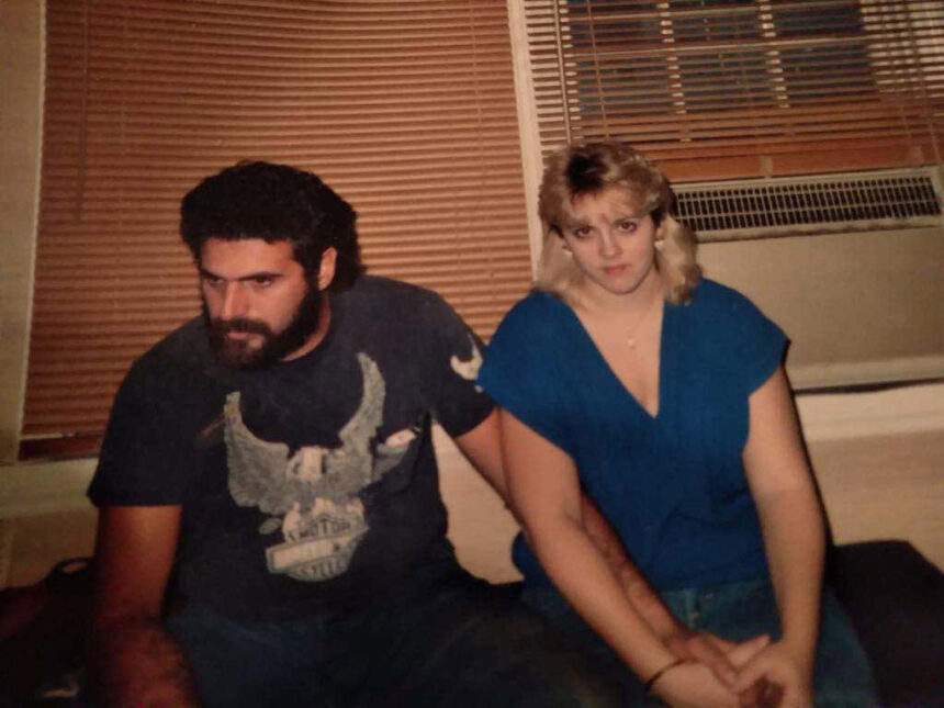 Mum-of-three left spooked after ‘ghost of her late ex-husband’ – who ...
