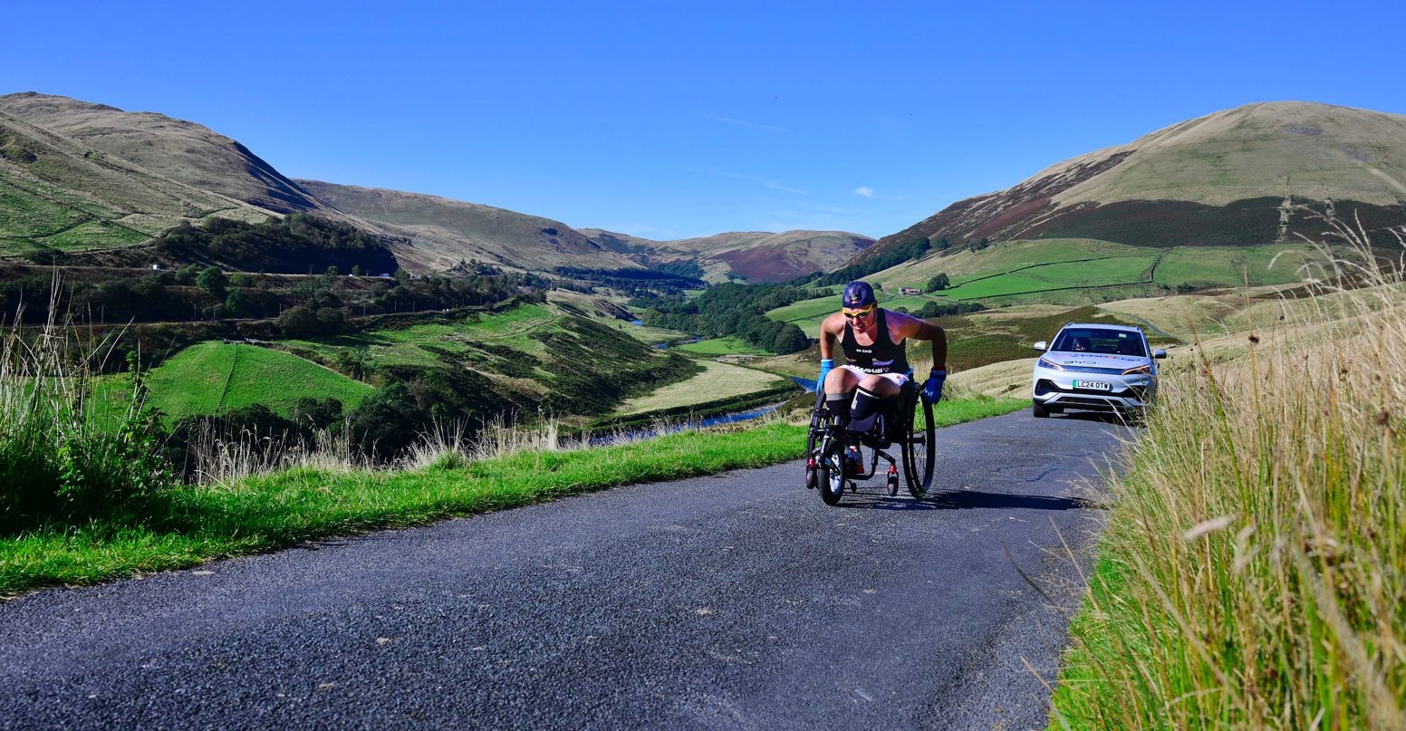 Amputee ex-NHS nurse becomes the first person to travel a staggering ...