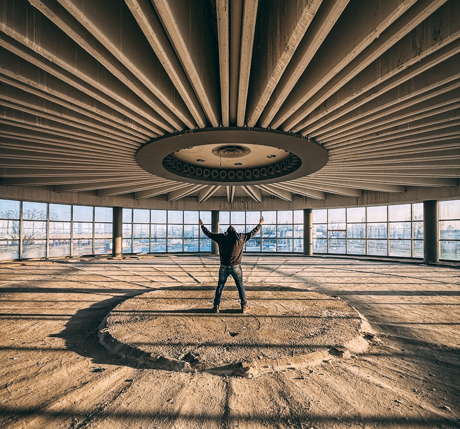Inside luxury Bugatti sports car factory left abandoned for 30 years ...