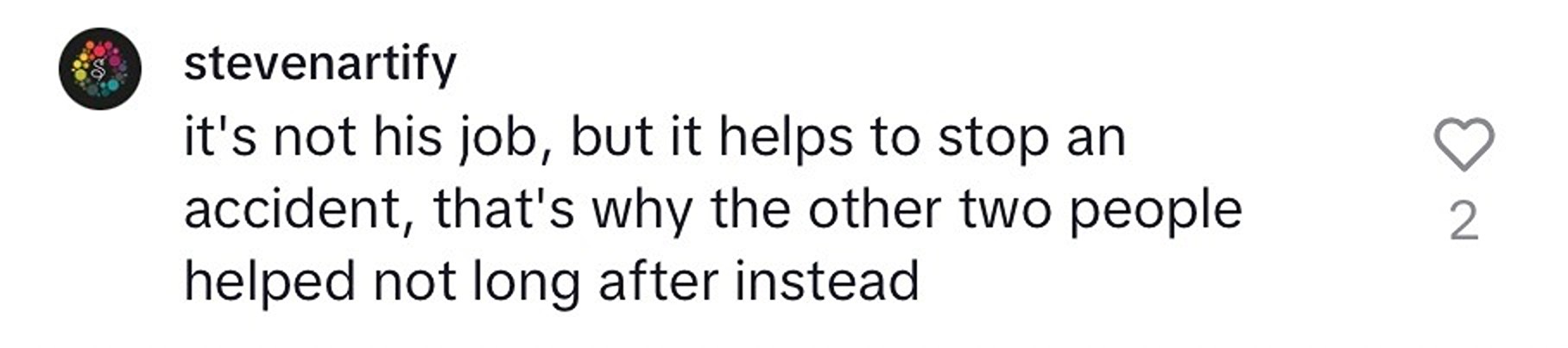 Pedestrian has lucky escape as huge branch snaps off tree while walking ...