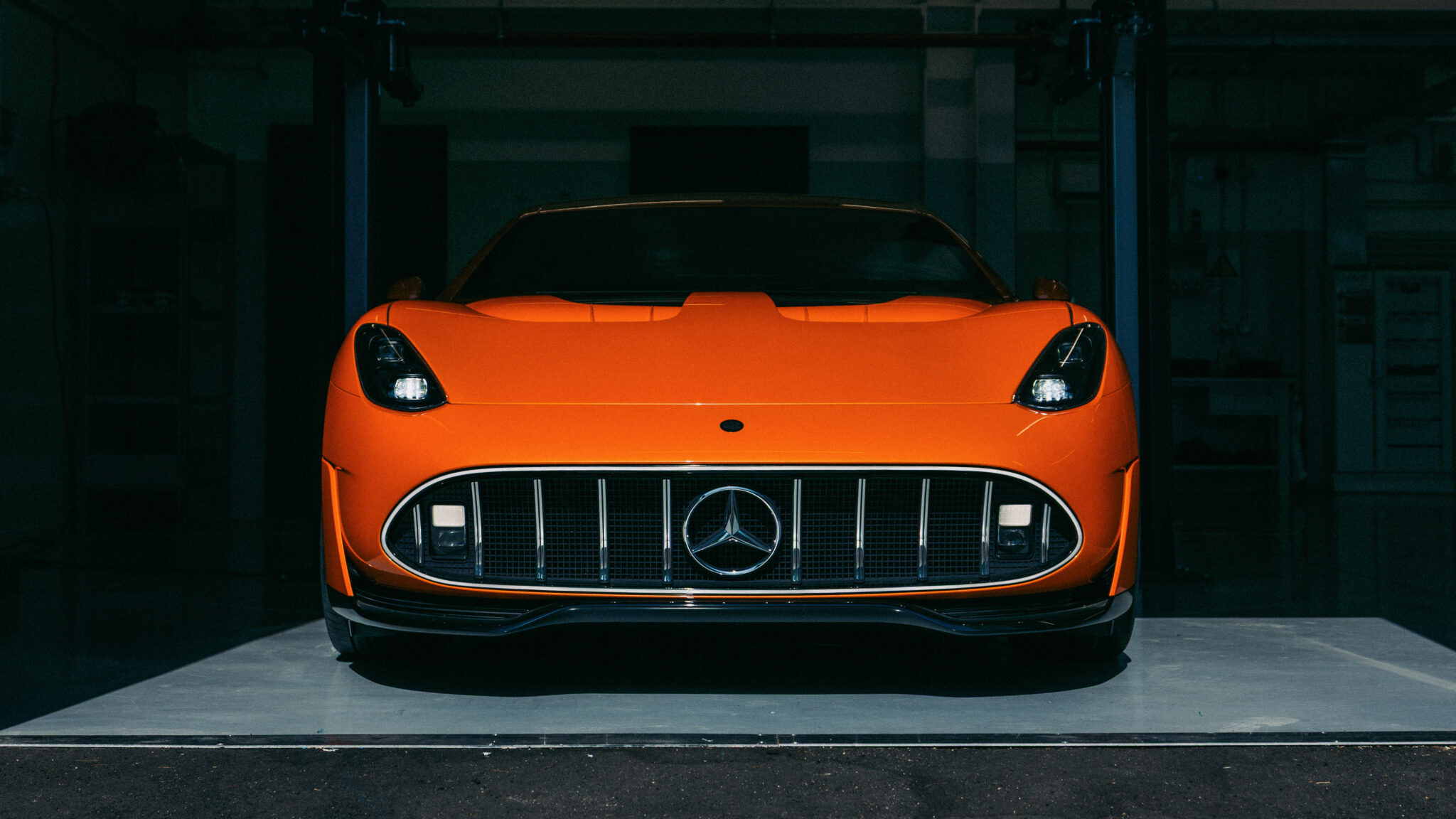 Mercedes supercar smashes ‘around the world’ record by lapping Earth in ...