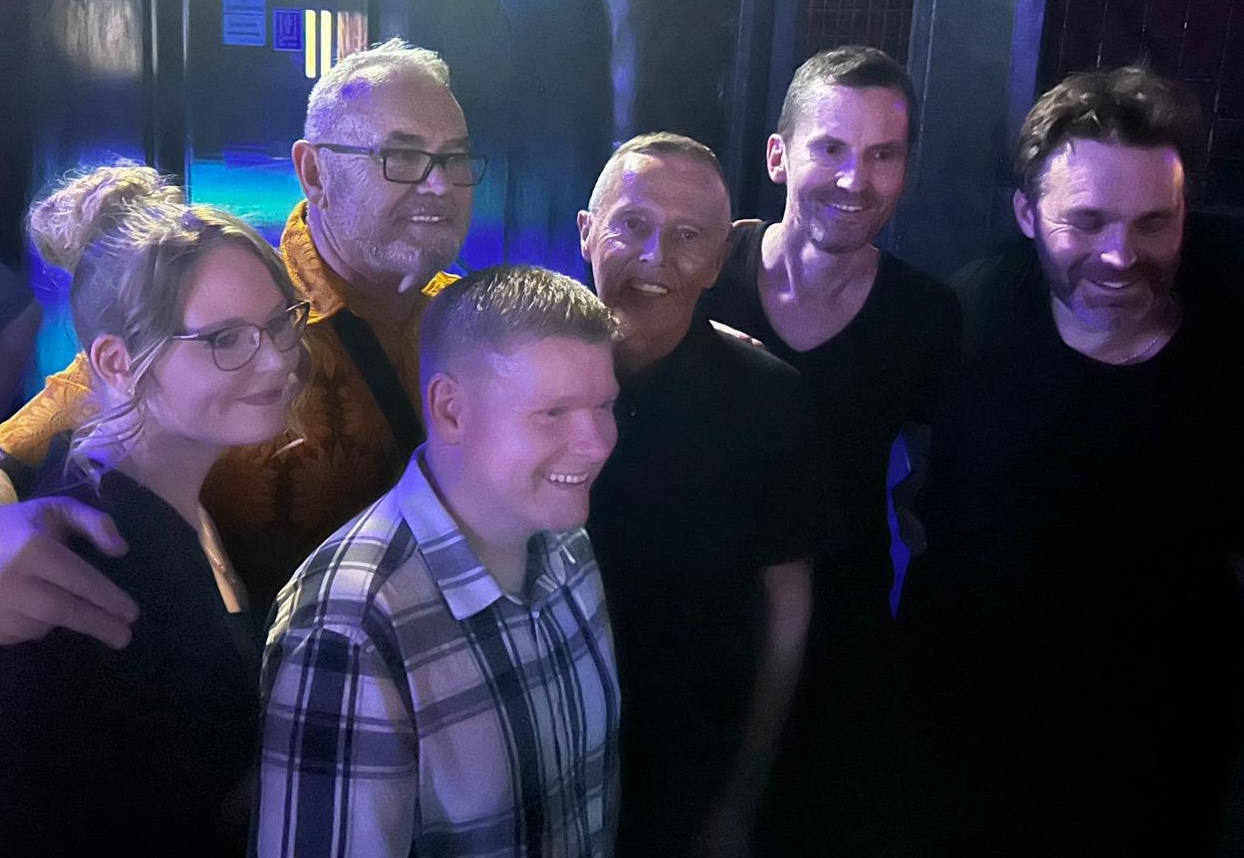 Curt Smith stuns Tears for Fears tribute act by turning up to watch ...
