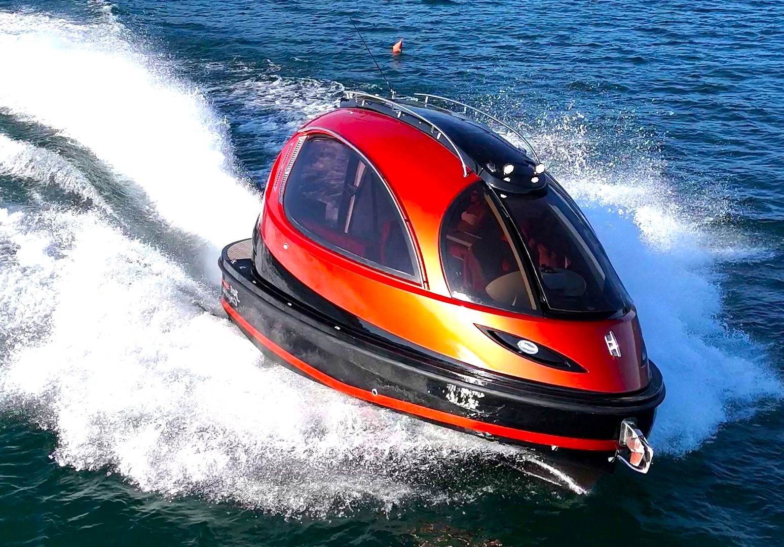Luxury space-age pod lets drivers cruise the seas in style for £270,000 ...