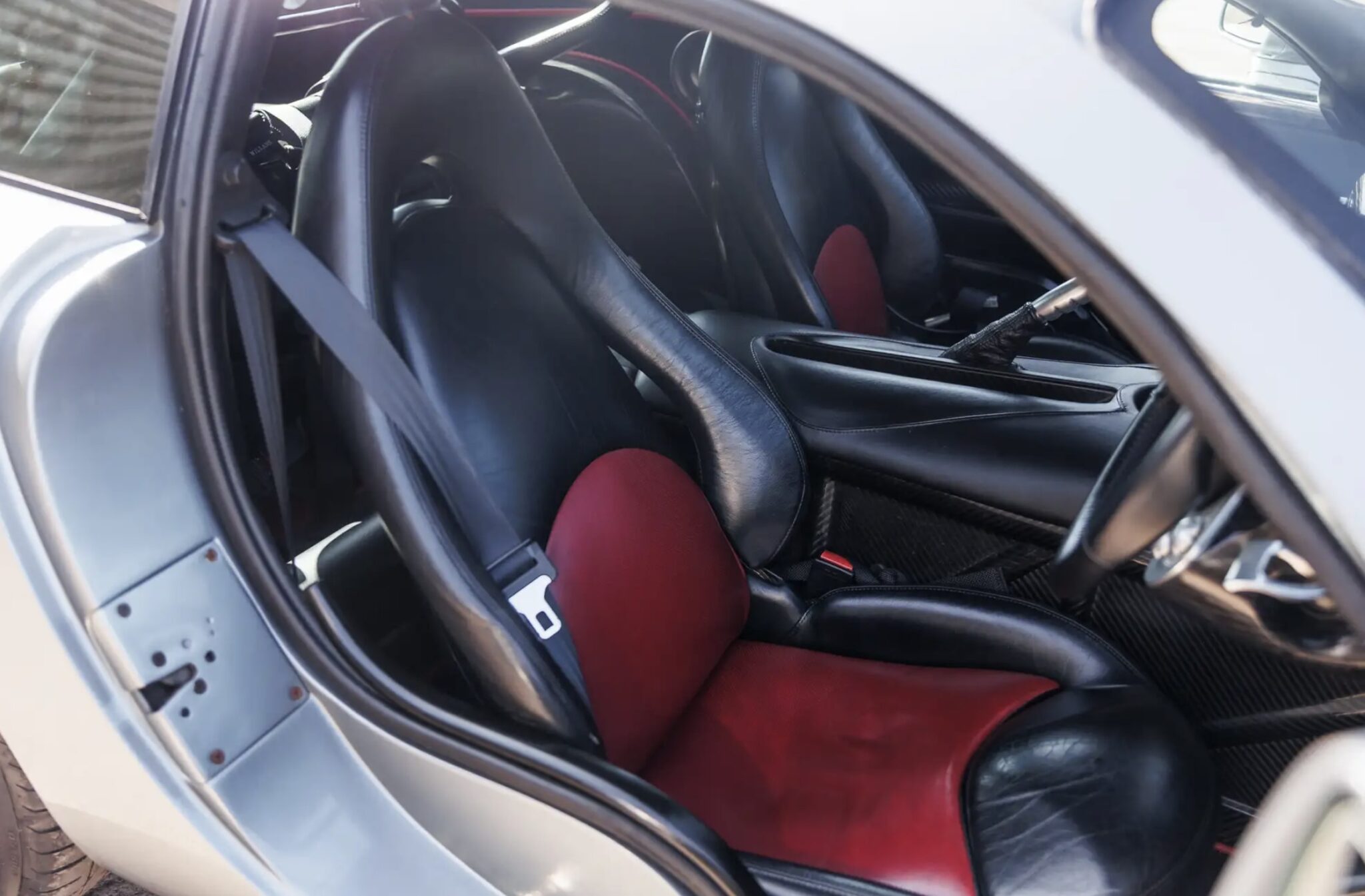 Unique 215mph British motor – the only one of its kind made – selling ...