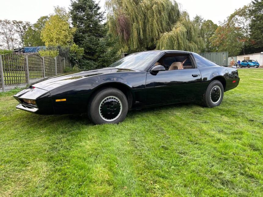 Brit selling full-size motor replica from KNIGHT RIDER for £40,000 ...