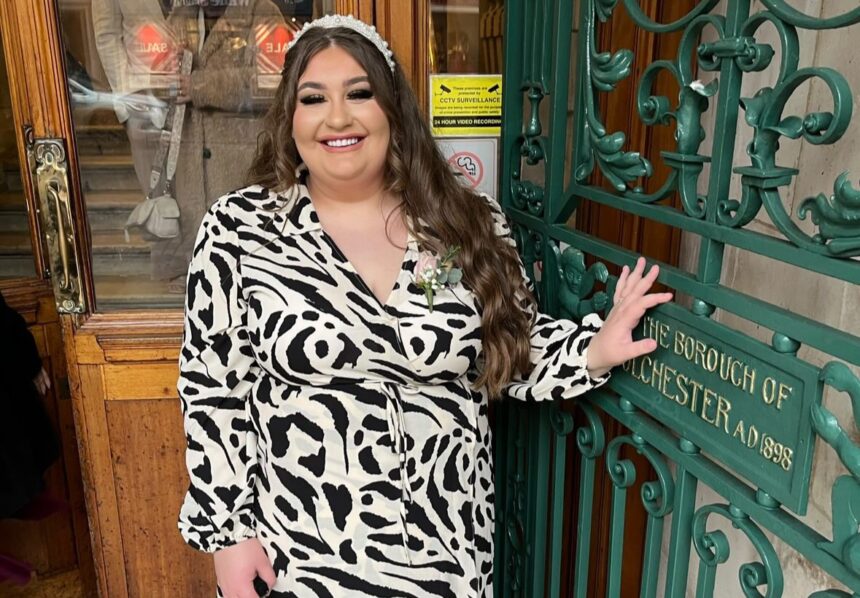 Woman who weighed 25 stone sheds more than half her body weight after ...