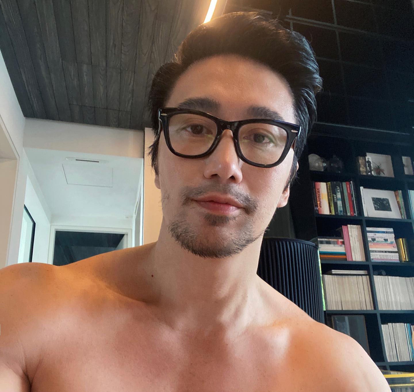 Hunky model ‘mistaken for man in 30s’ turns 60 years old - What's The Jam