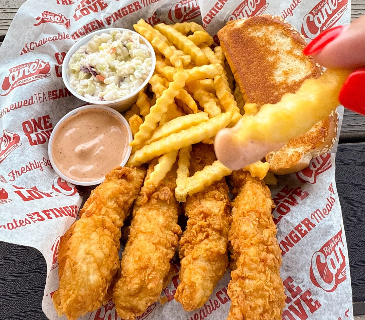 KFC rival loved by celebrities is finally coming to the UK – and fans ...